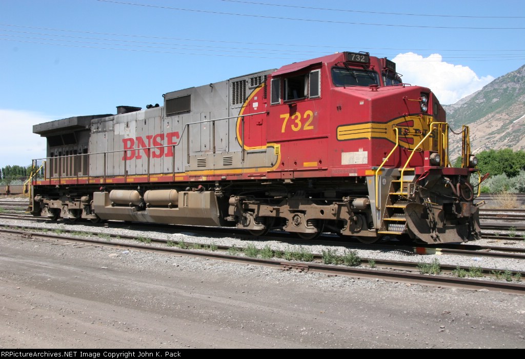 BNSF 732